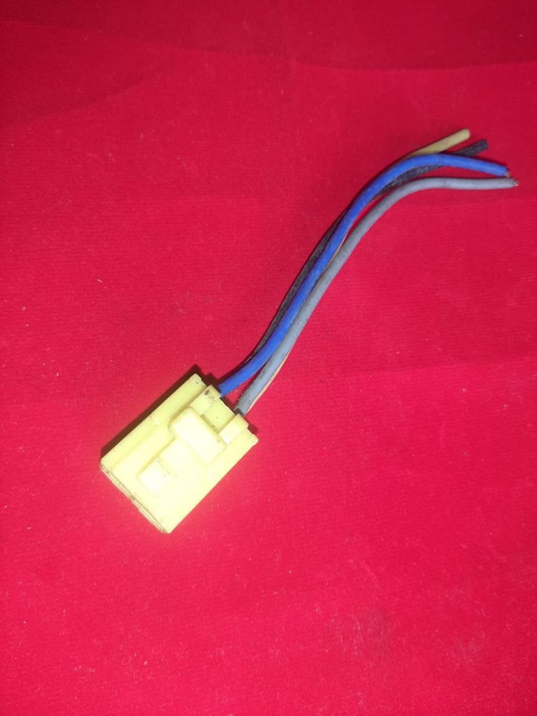 4 Pin Relay Socket – InnovONE MINI Spares