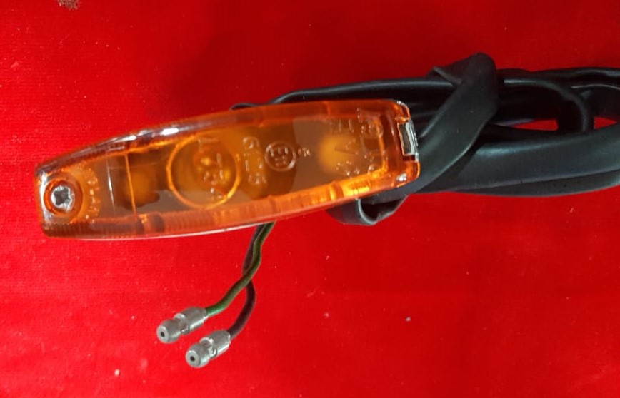 WING SIDE REPEATER FOR MINI SPECIAL 1979 EACH – InnovONE MINI Spares